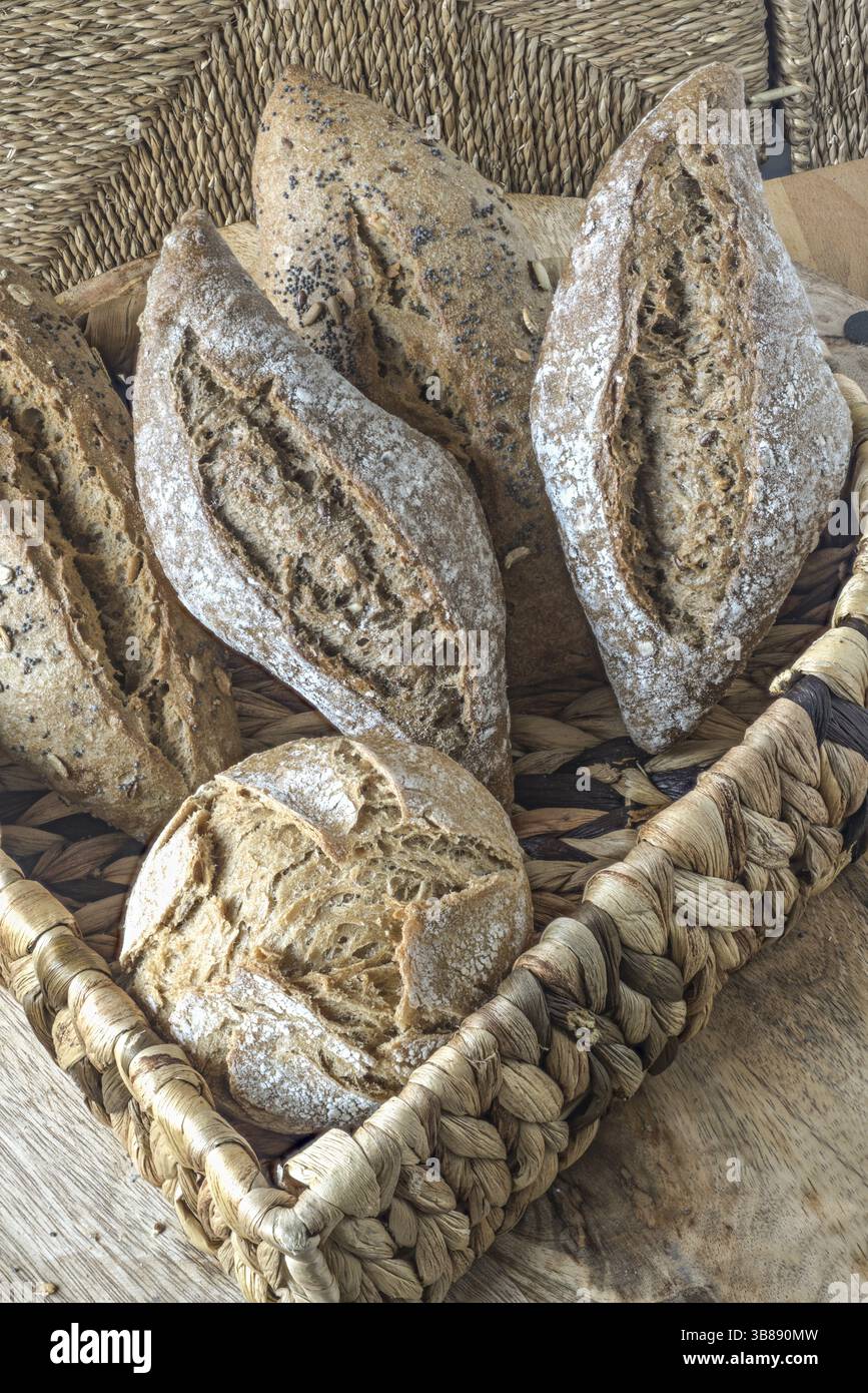 Rolls and buns hi-res stock photography and images - Alamy