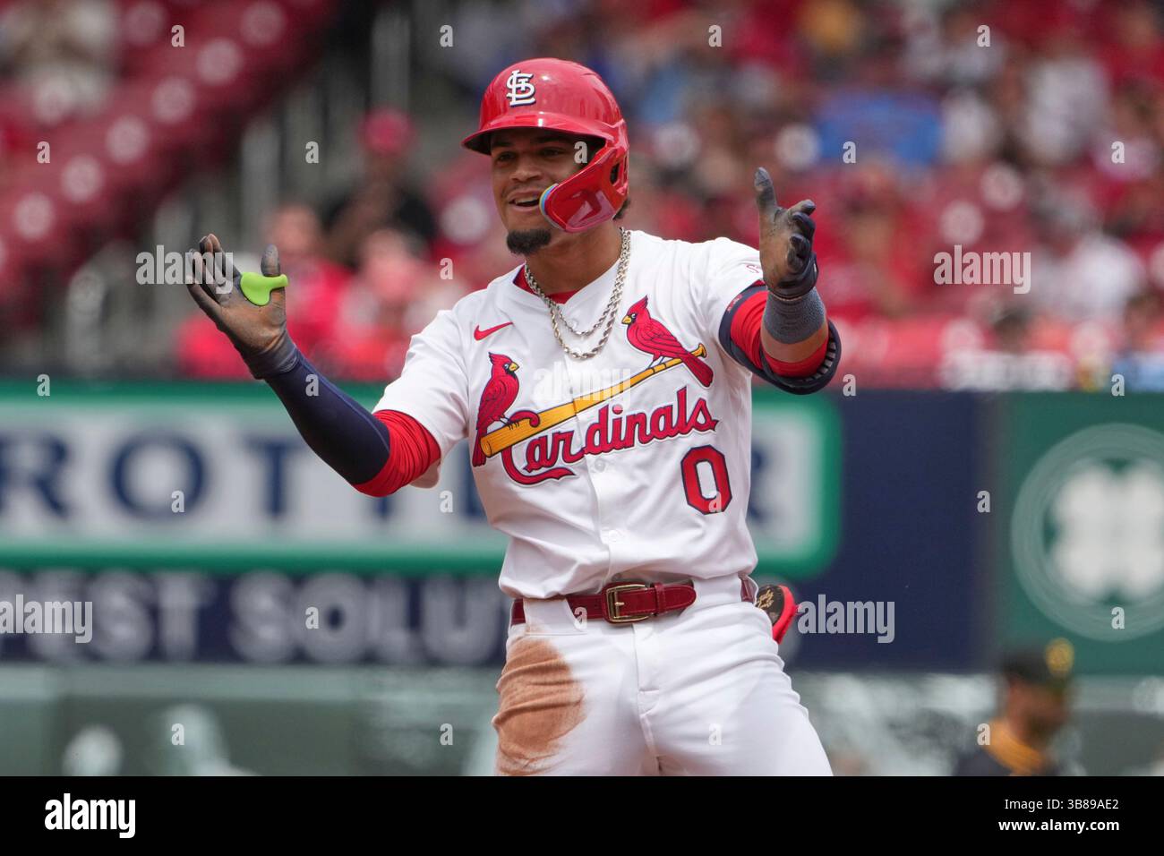 St. Louis Cardinals' Masyn Winn celebrates after hitting an RBI double ...