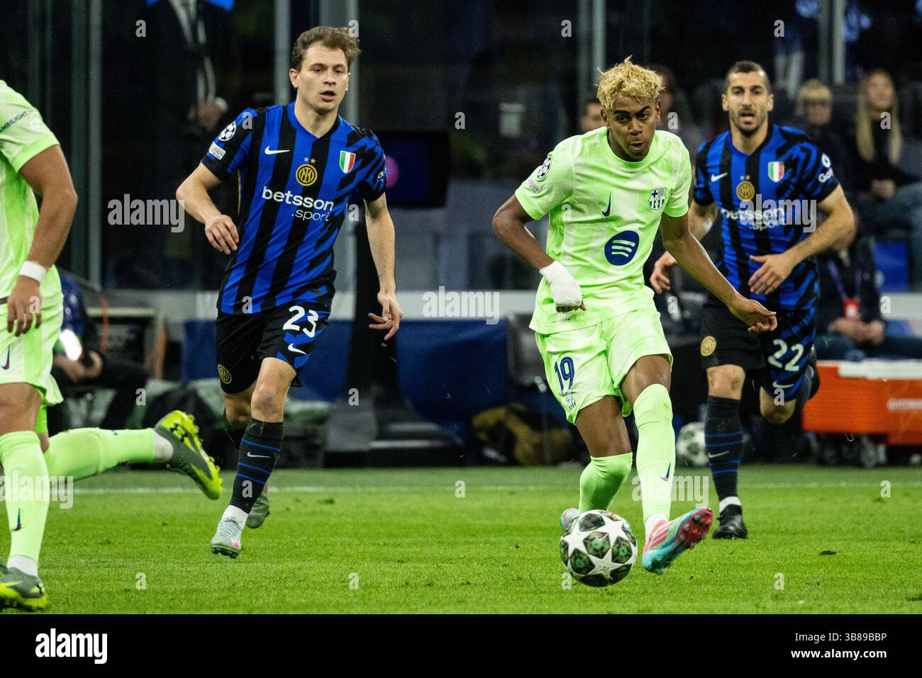Lamine yamal FC Barcelona during semi-finals 2nd leg match Fc ...