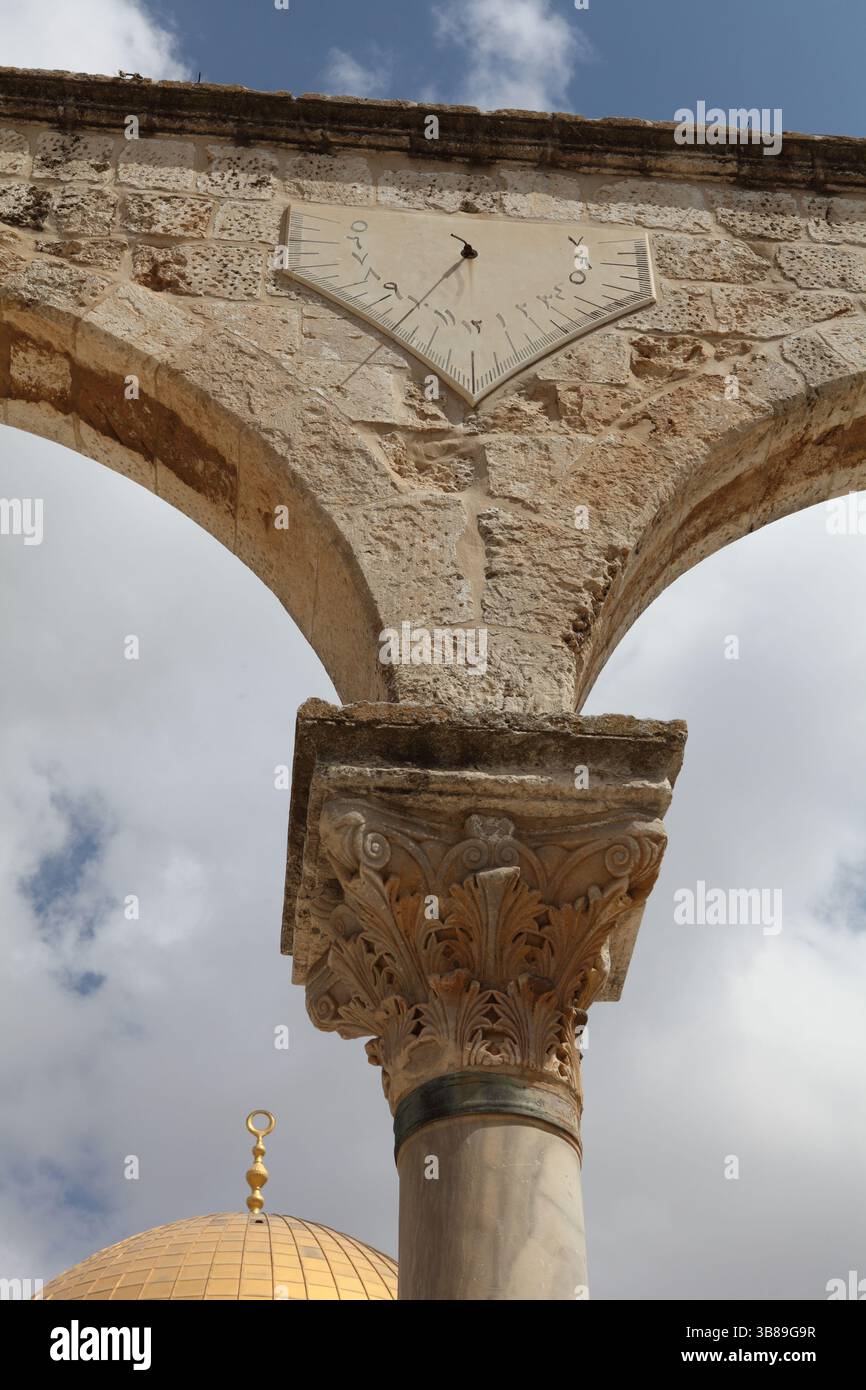 Sundial on the southern Arches of the Scales, the Dome of the Rock, a ...