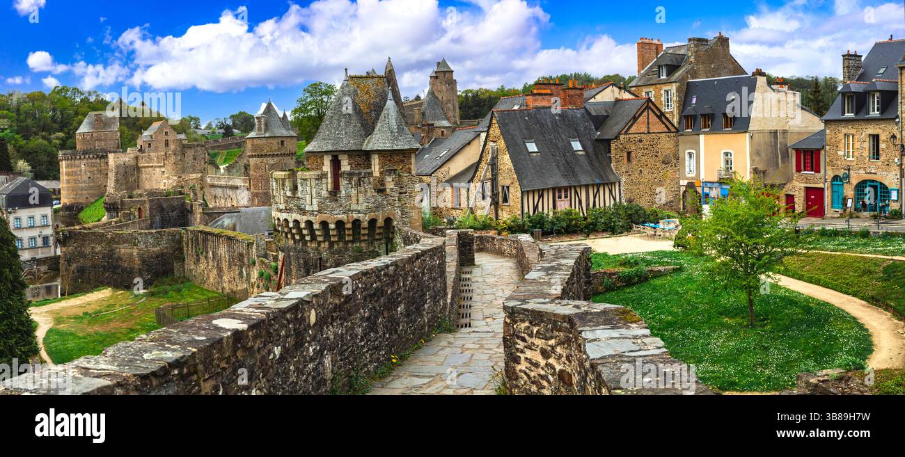 France travel . best scenic villages and castles in Brittany ...