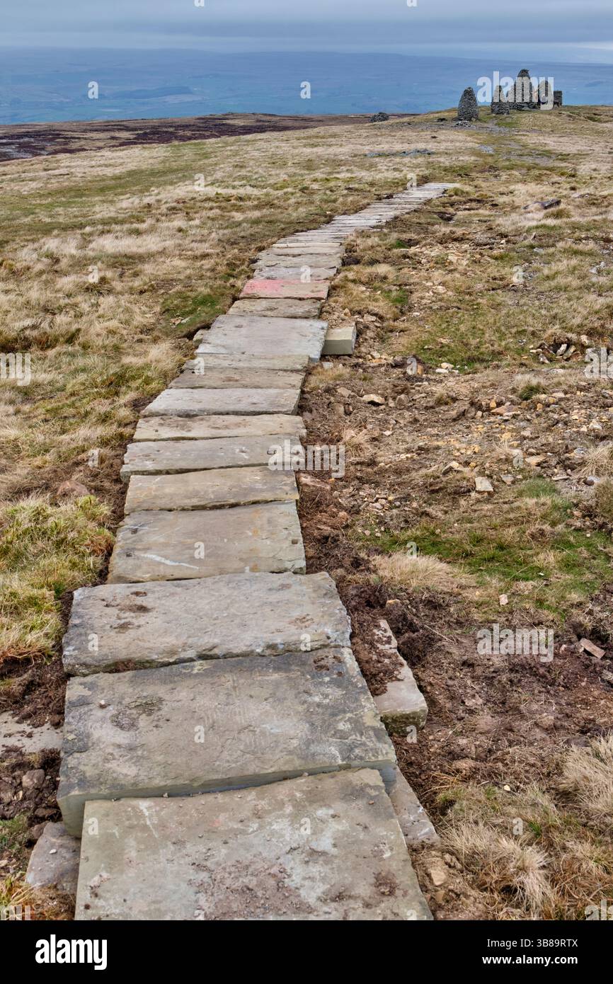 Flagstone path on the Coast to Coast to Nine Standards Rigg, above ...
