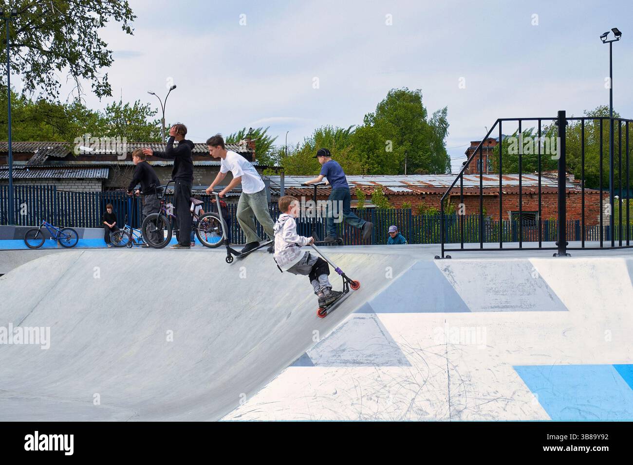 Children bikes ramps hi-res stock photography and images - Alamy