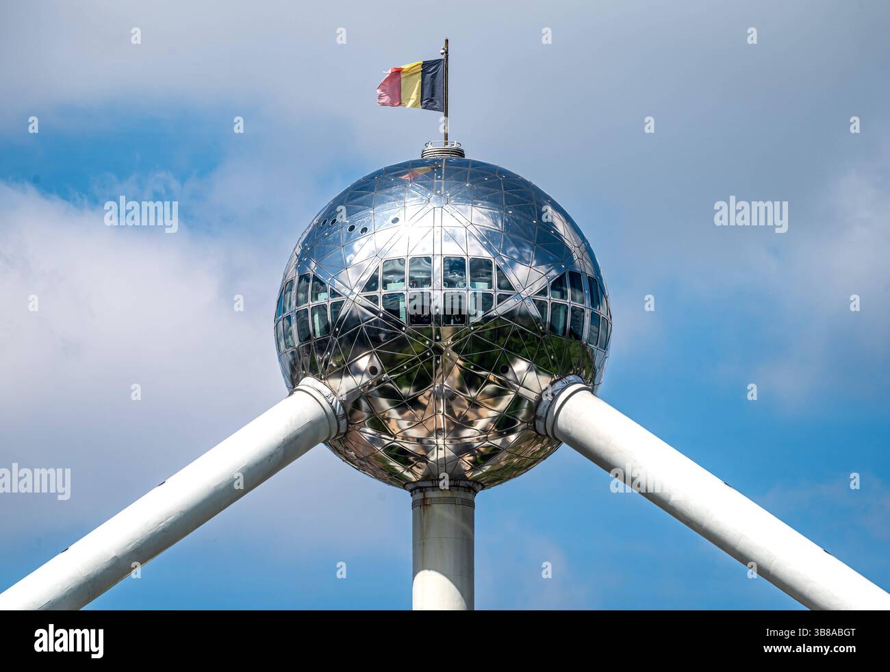 The atomium monument at the Avenue du Centenaire in Laeken, Brussels ...