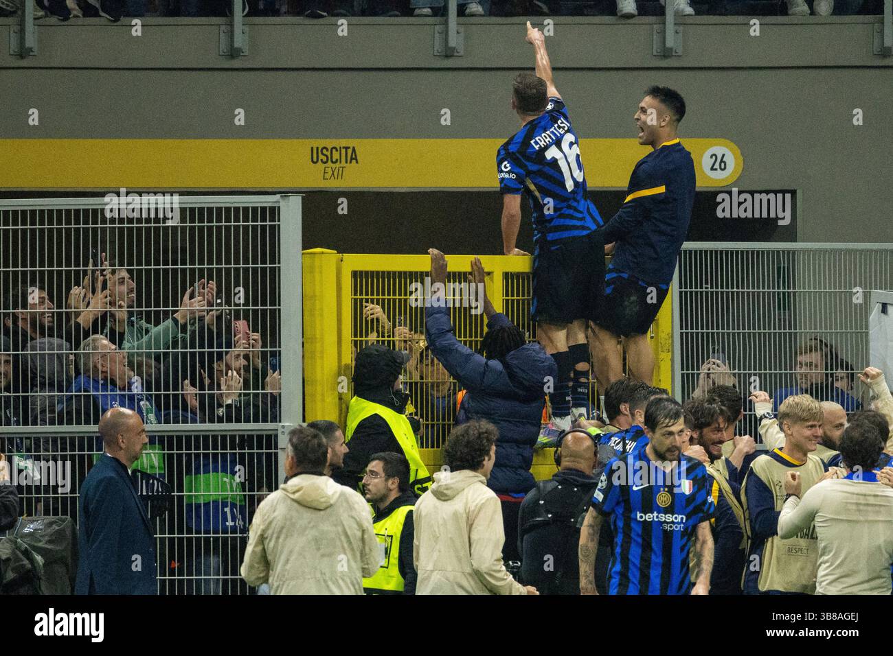 Frattesi Davide scores goal 4-3 FC Internazionale during semi-finals ...