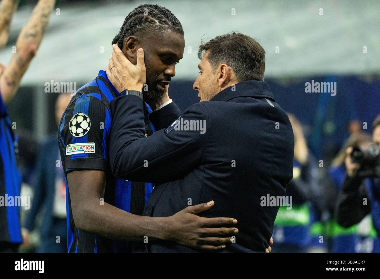 Marcus Thuram and Xavier Zanetti FC Internazionale players celebrates ...