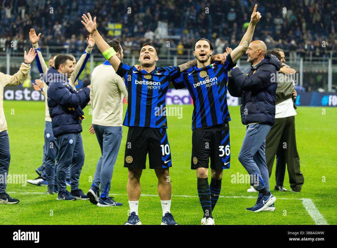 Lautaro Martinez and matteo Darmian FC Internazionale players ...