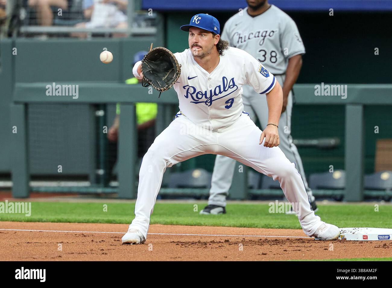 May 6, 2025: Kansas City Royals first baseman Vinnie Pasquantino (9 ...