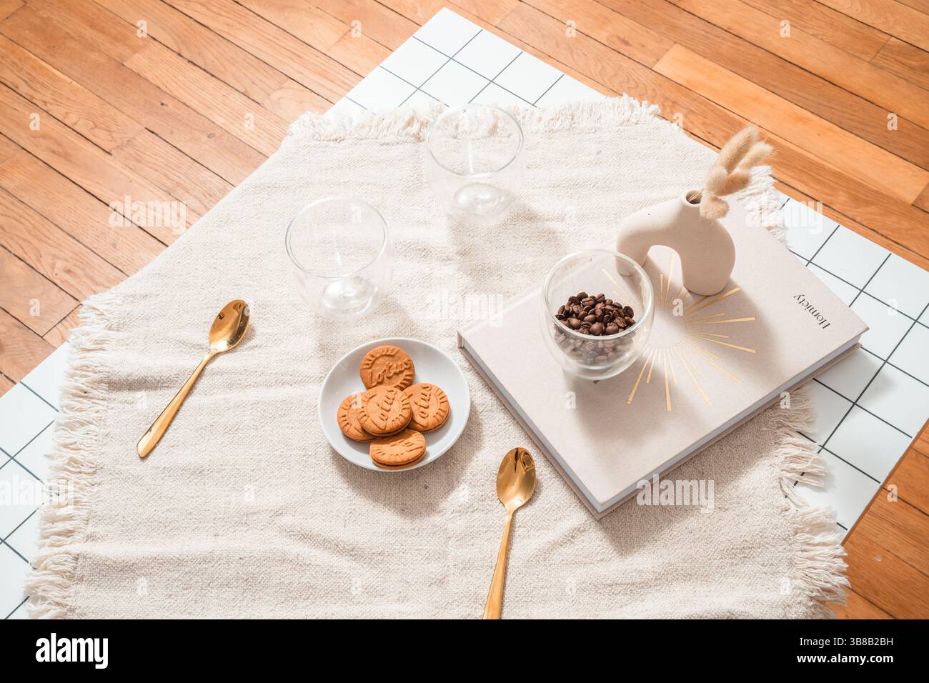 Simple elegant hygge home hi-res stock photography and images - Alamy