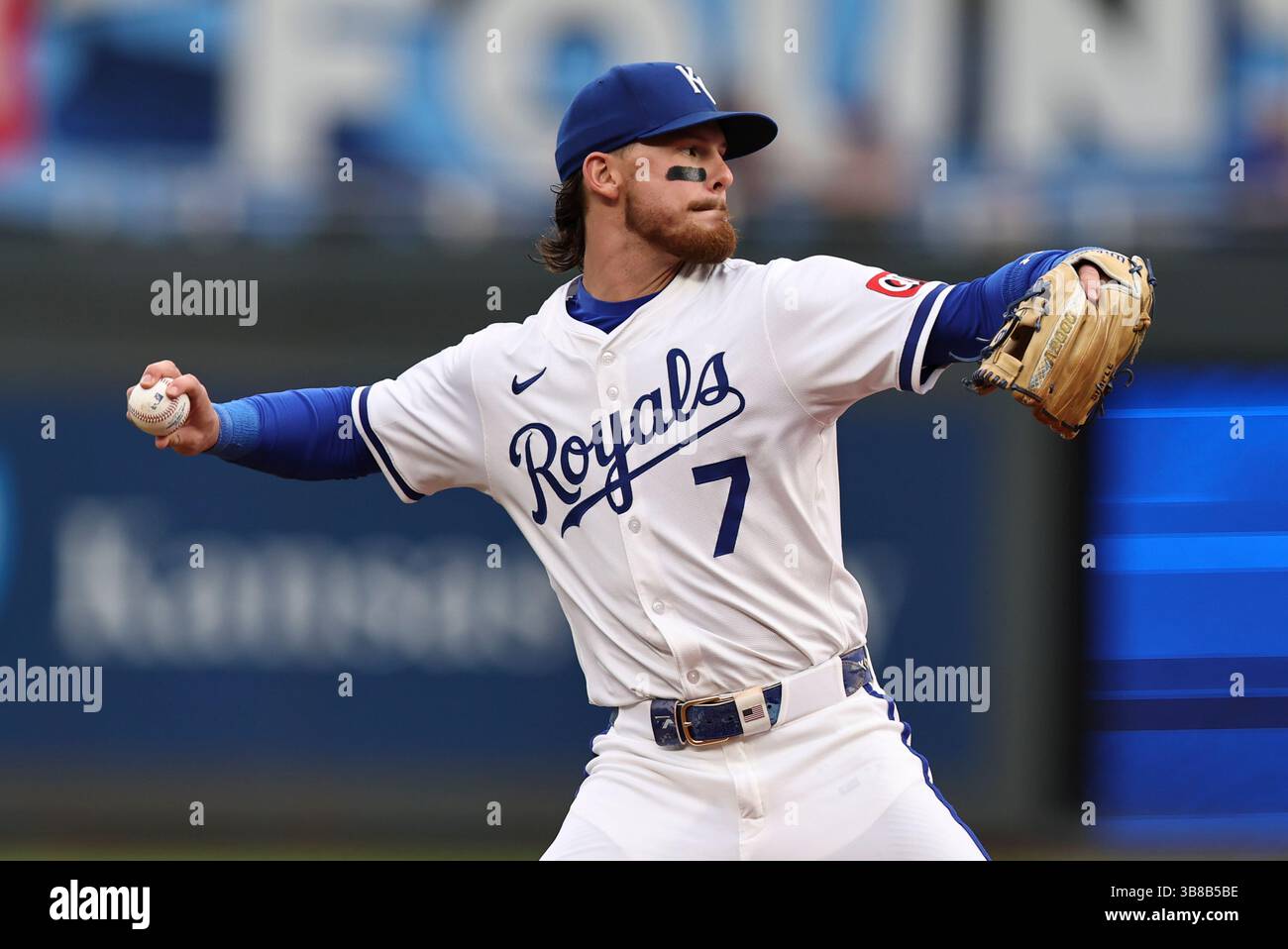 KANSAS CITY, MO - MAY 06: Kansas City Royals shortstop Bobby Witt Jr ...