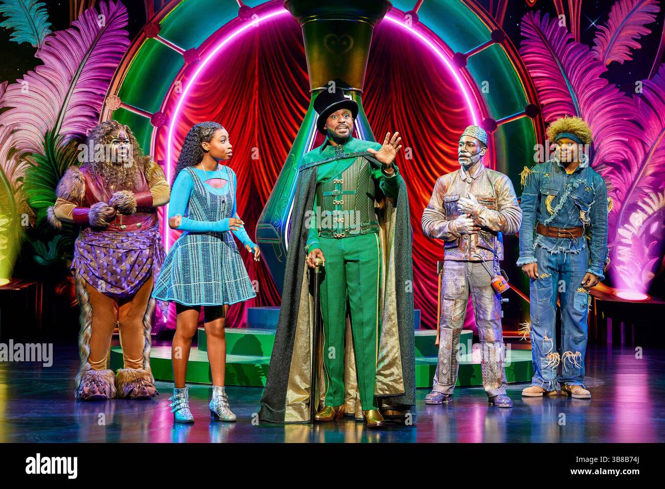 Nichelle lewis the wiz hi-res stock photography and images - Alamy