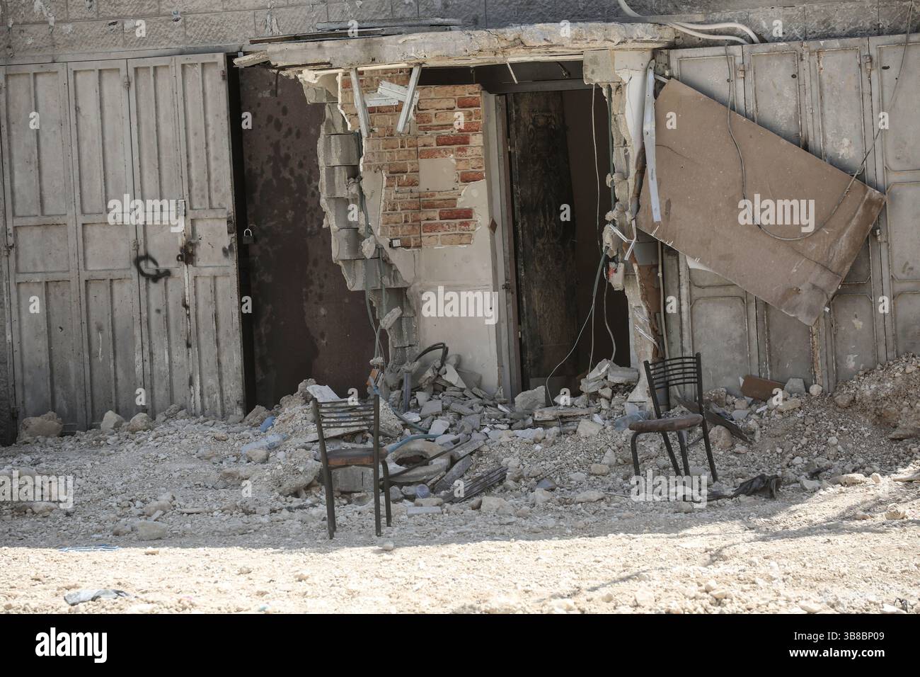 Dynamic freedom gate military operation hi-res stock photography and ...