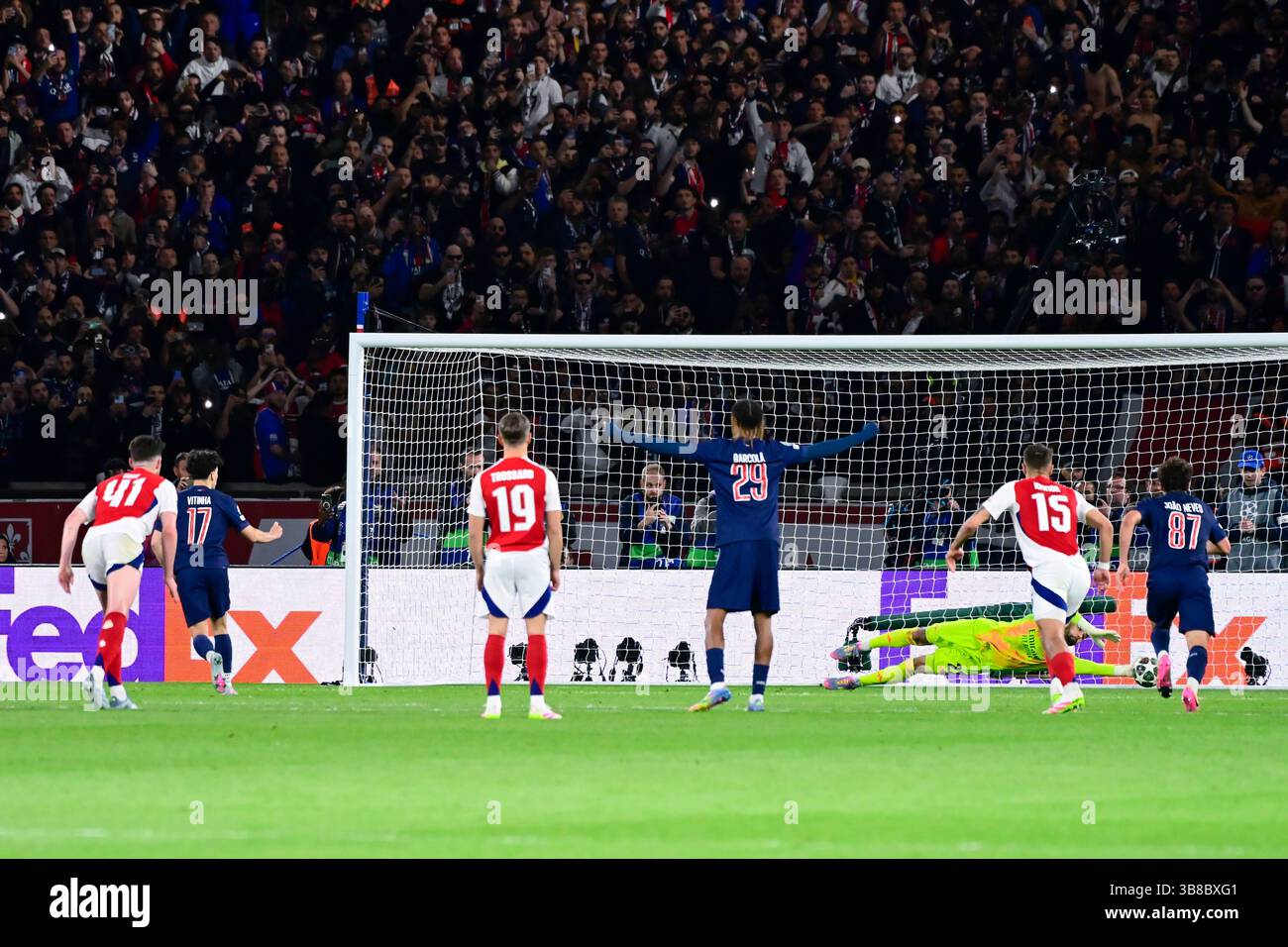 Paris, France. 7th May 2025: Parc Des Princes, Paris, France: Vitinha ...