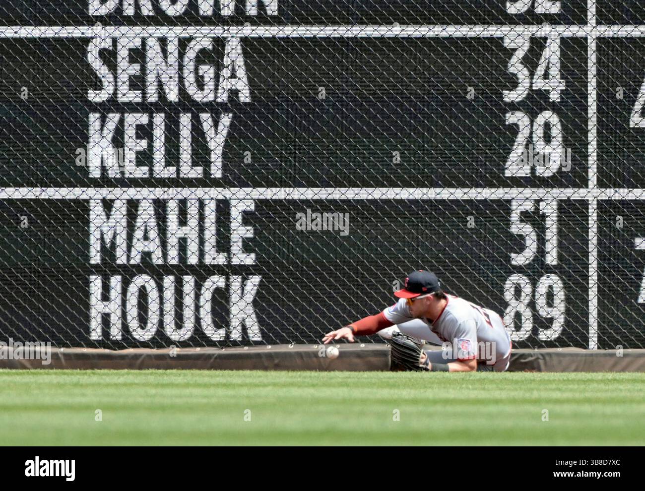 WASHINGTON, DC - MAY 07: Cleveland Guardians right fielder Nolan Jones ...