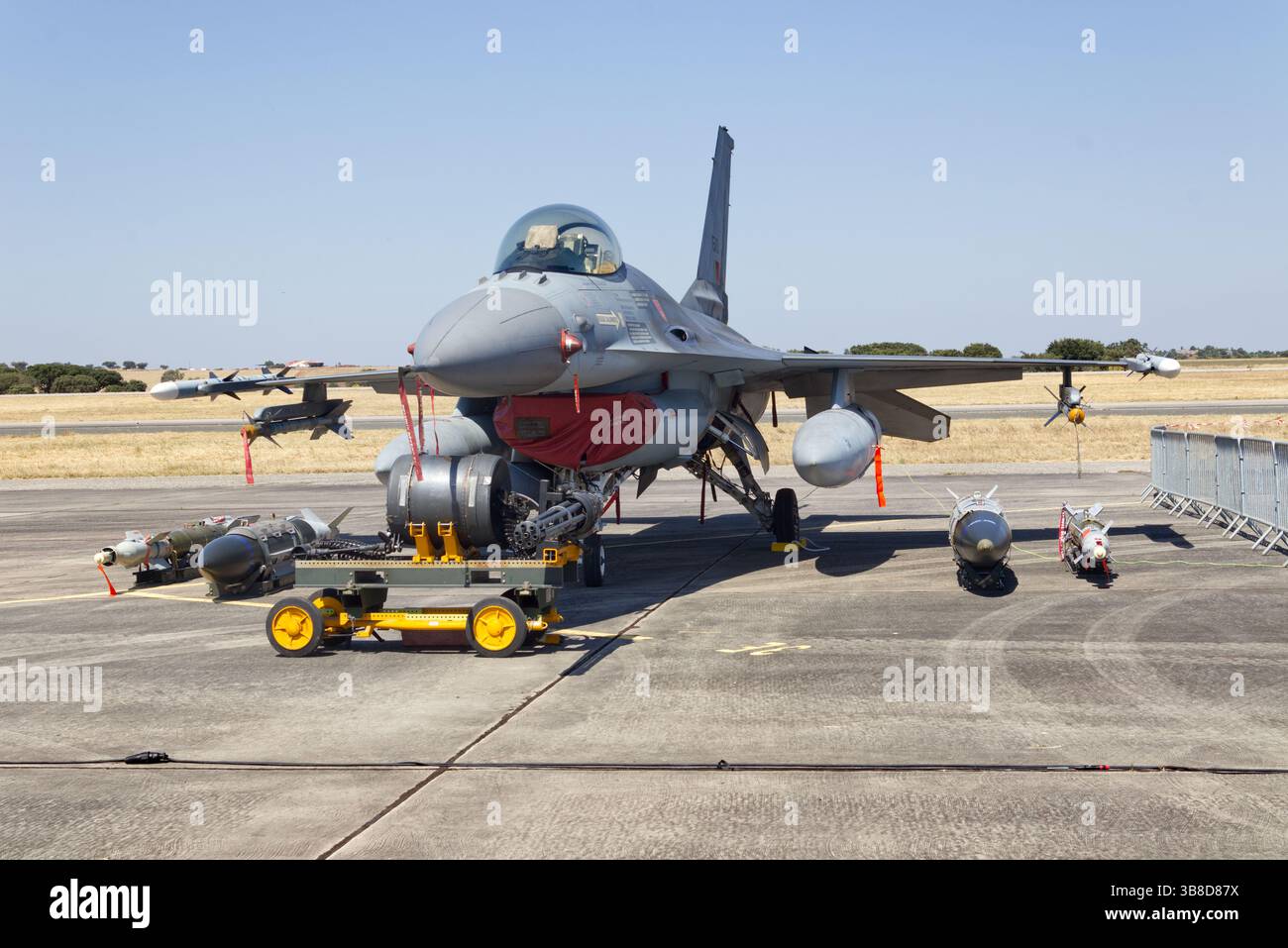 F-16 Fighting Falcon of the Portuguese Air Force on static display at ...