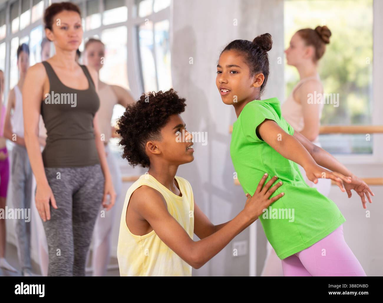 Couple boy and girl rehearsing ballet choreography Stock Photo - Alamy