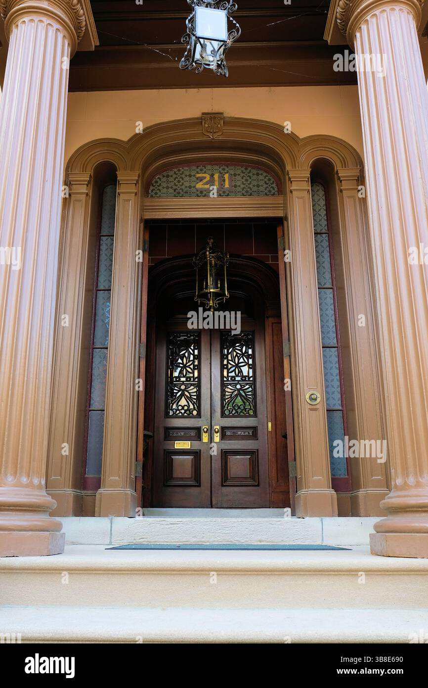 Entrance to the Bolling Haxall House, also known as the Woman's Club ...