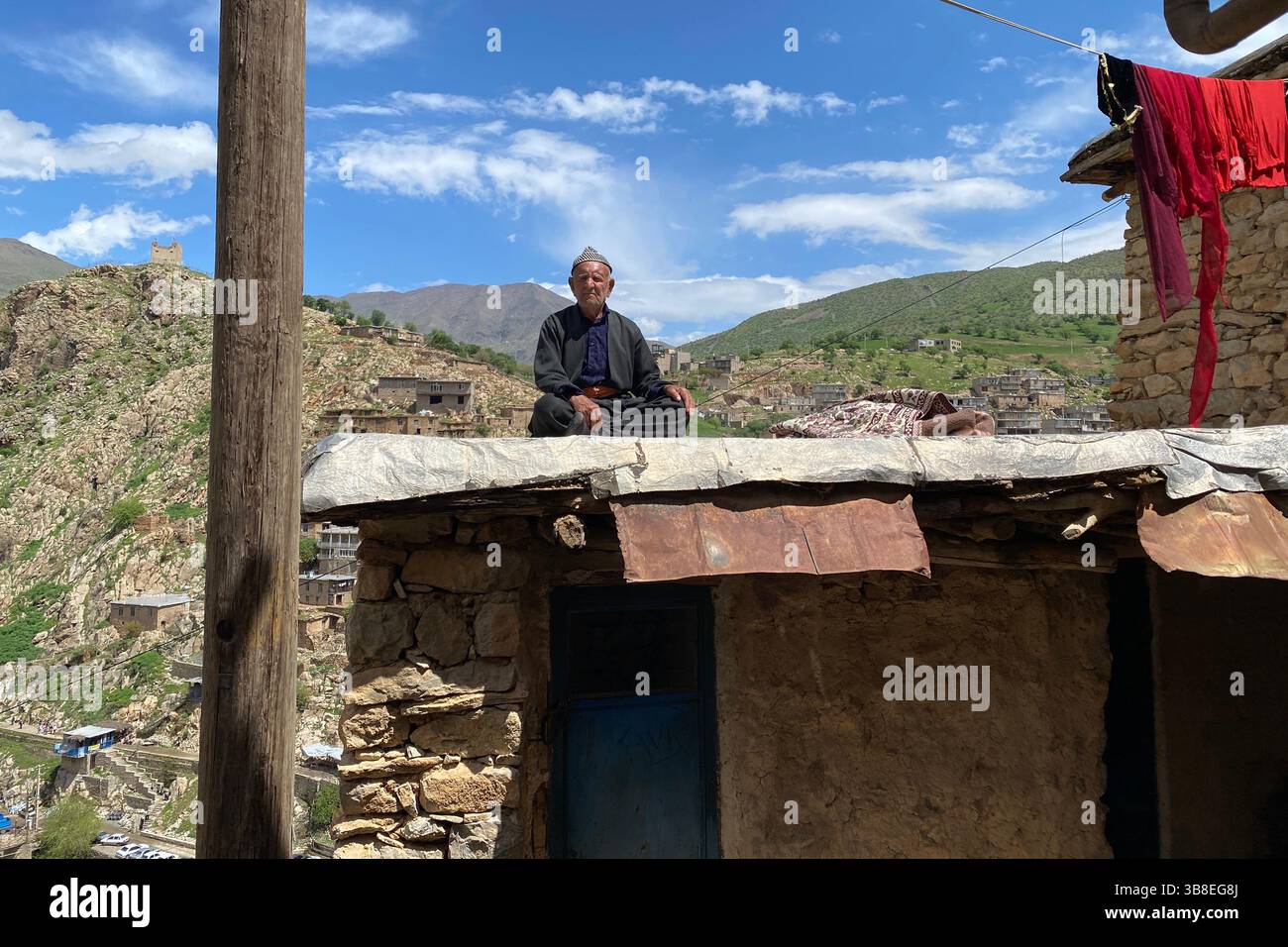 Kermanshah in western iran hi-res stock photography and images - Alamy