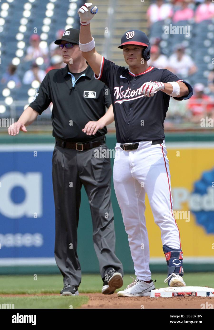 WASHINGTON, DC - MAY 07: Washington Nationals left fielder Alex Call ...