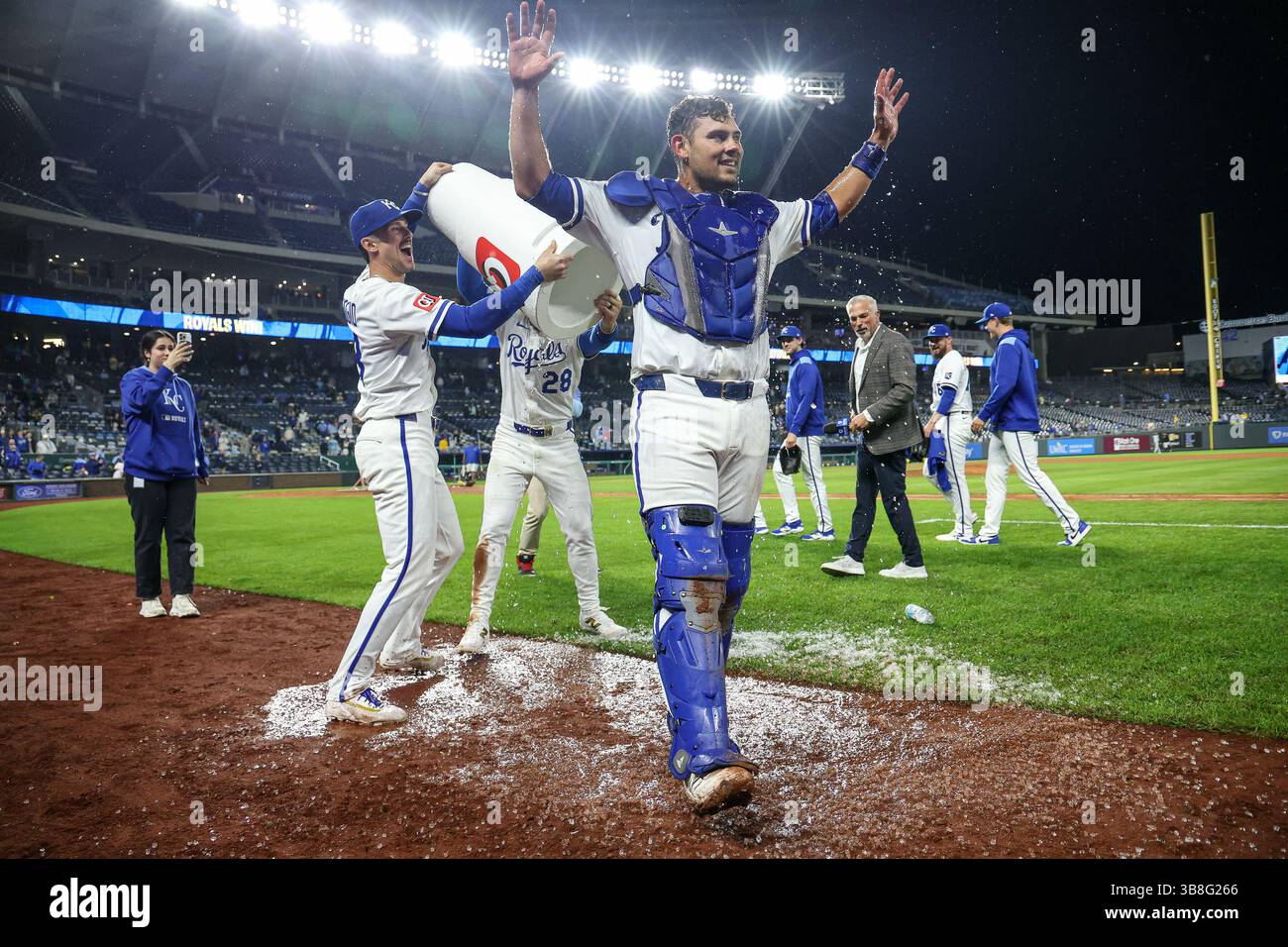 Kansas City, MO, USA. 7th May, 2025. Kansas City Royals catcher Luke ...