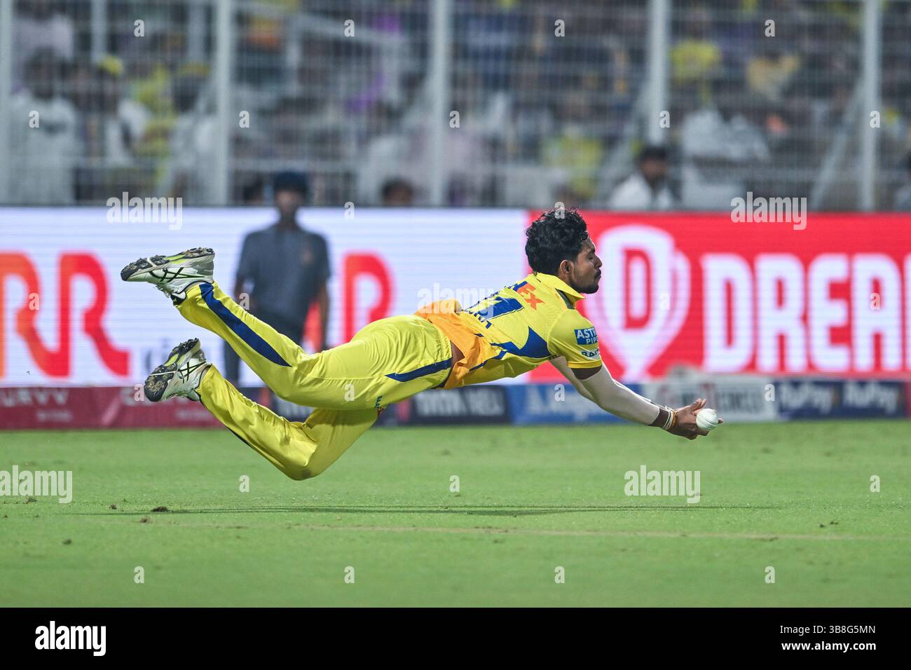 Matheesha pathirana in action hi-res stock photography and images - Alamy