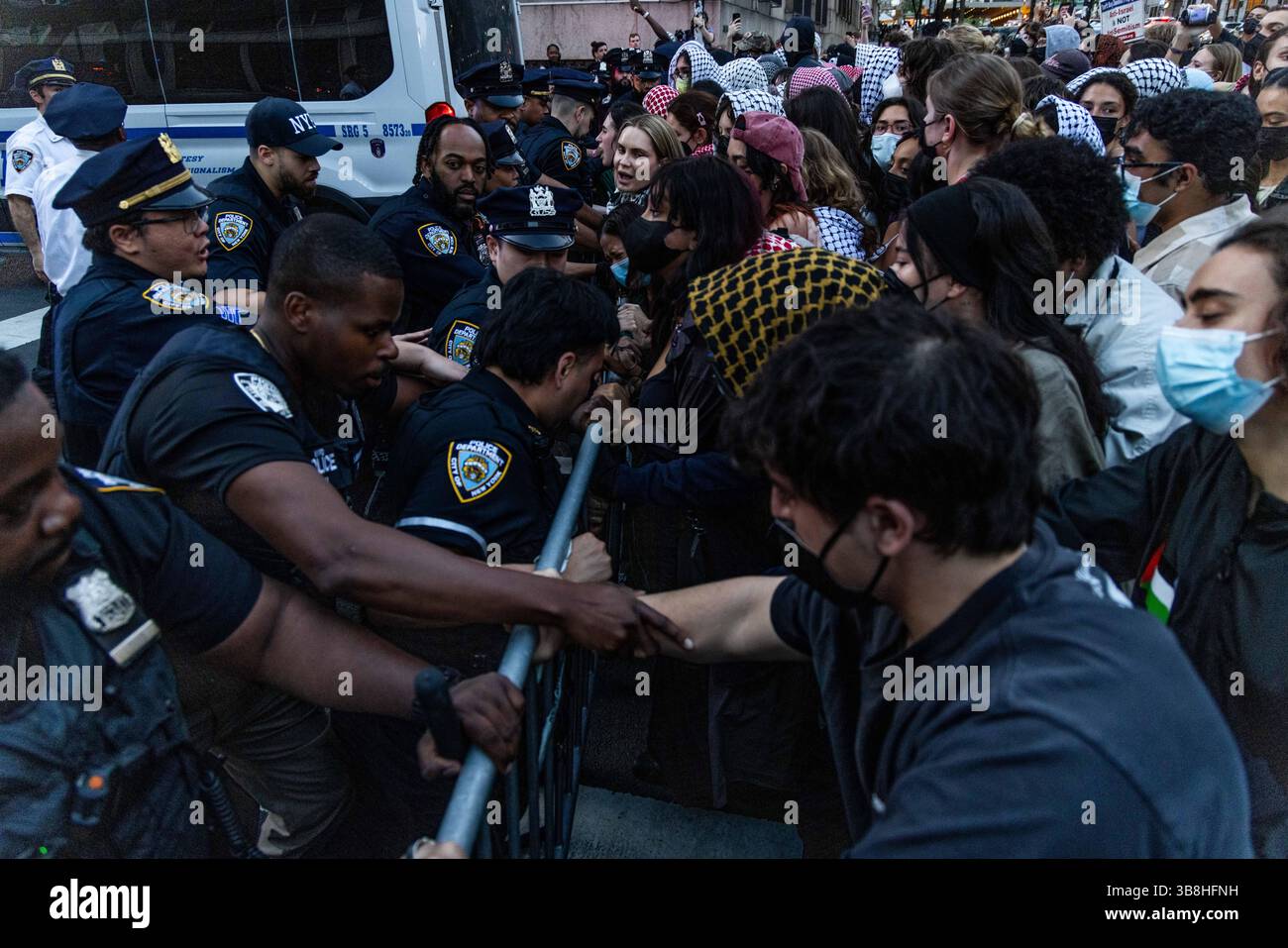 New York, New York, USA. 7th May, 2025. Chaos ensues between the NYPD ...