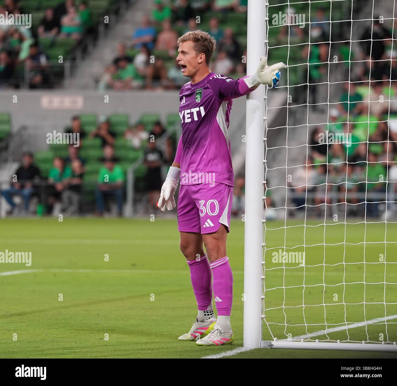 Austin, Texas, USA. 7th May, 2025. Austin FC goalkeeper STEFAN ...