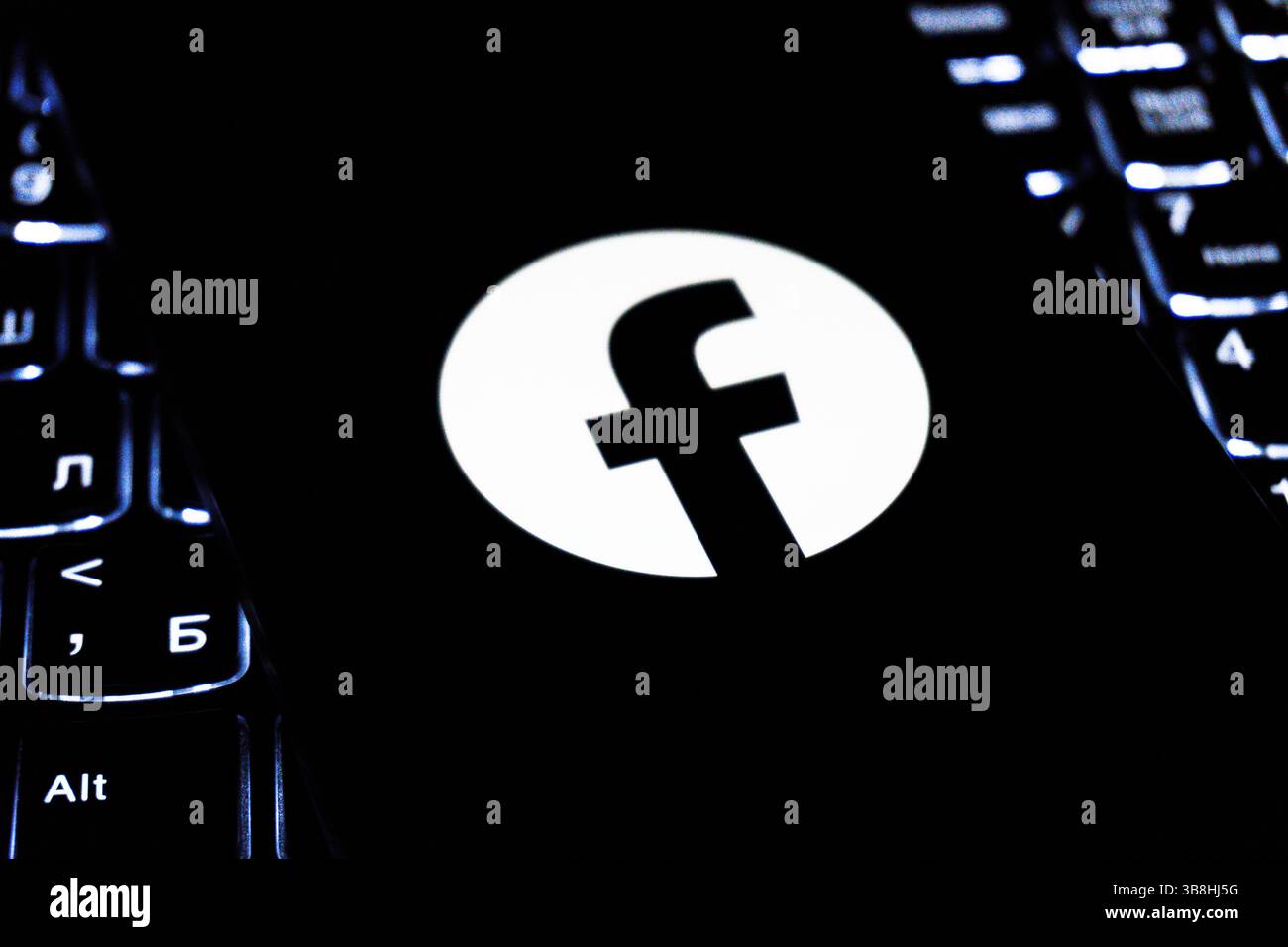 Facebok logo hi-res stock photography and images - Alamy