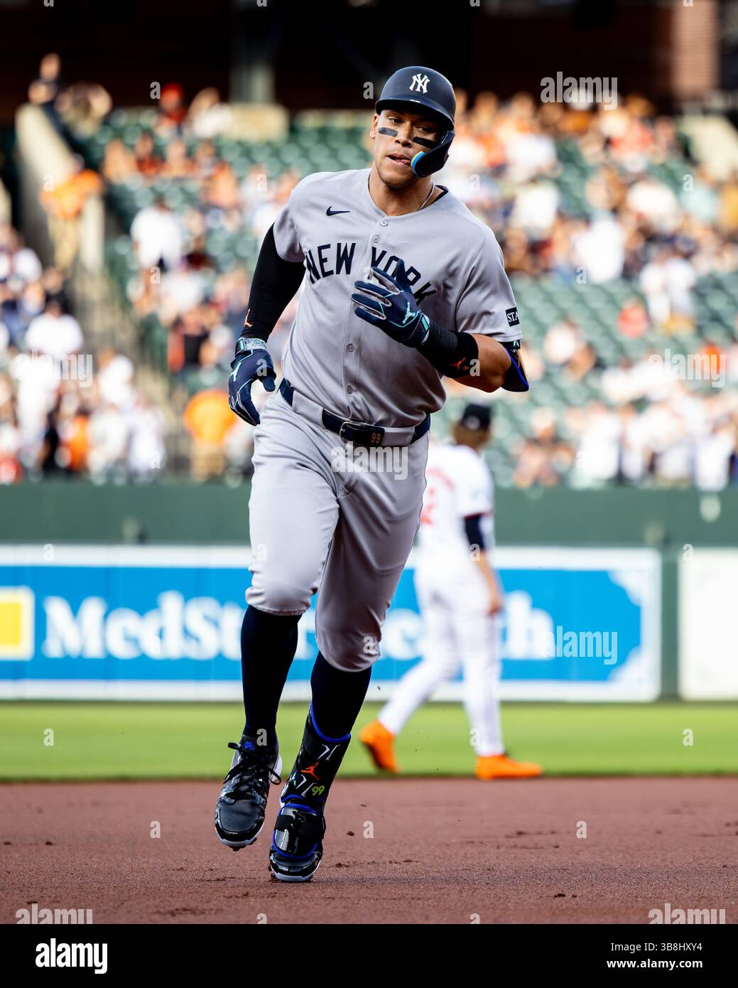 New York Yankees Aaron Judge (99) hits a home run against the Baltimore ...