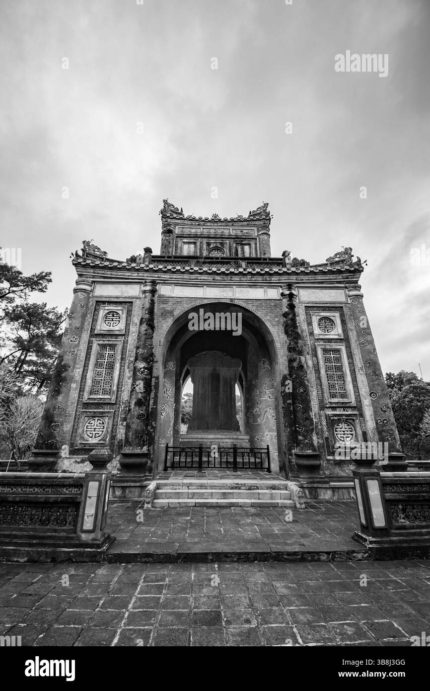 Imperial palace famous travel Black and White Stock Photos & Images - Alamy