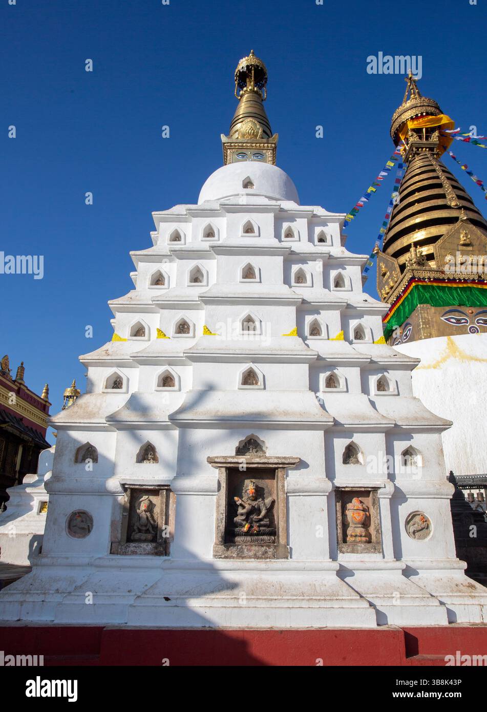 Swayambhu maha chaity hi-res stock photography and images - Alamy