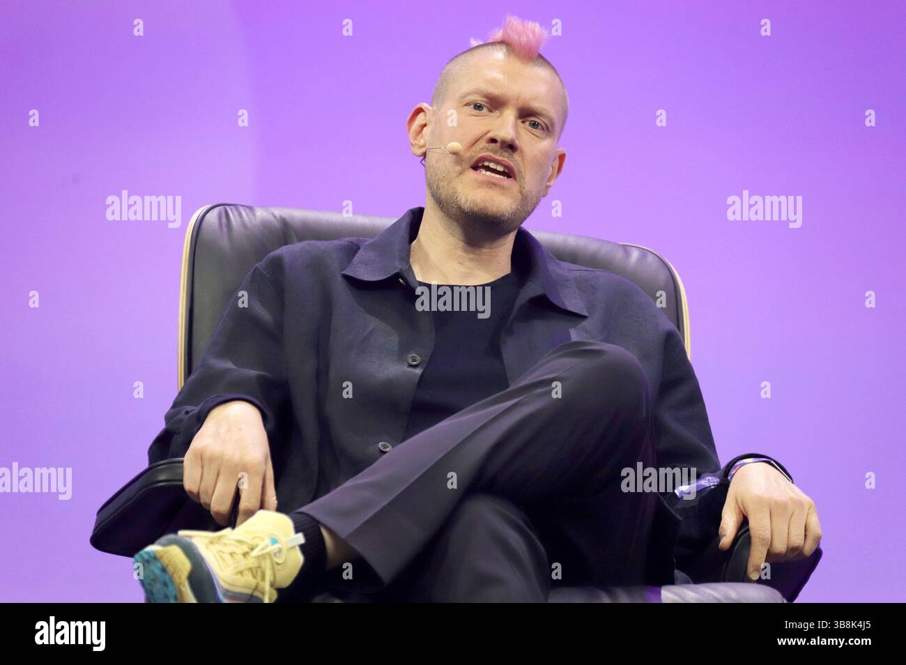 Sascha Lobo beim OMR Festival 2025 in den Messehallen. Hamburg, 07.05.2025 Stock Photo - Alamy