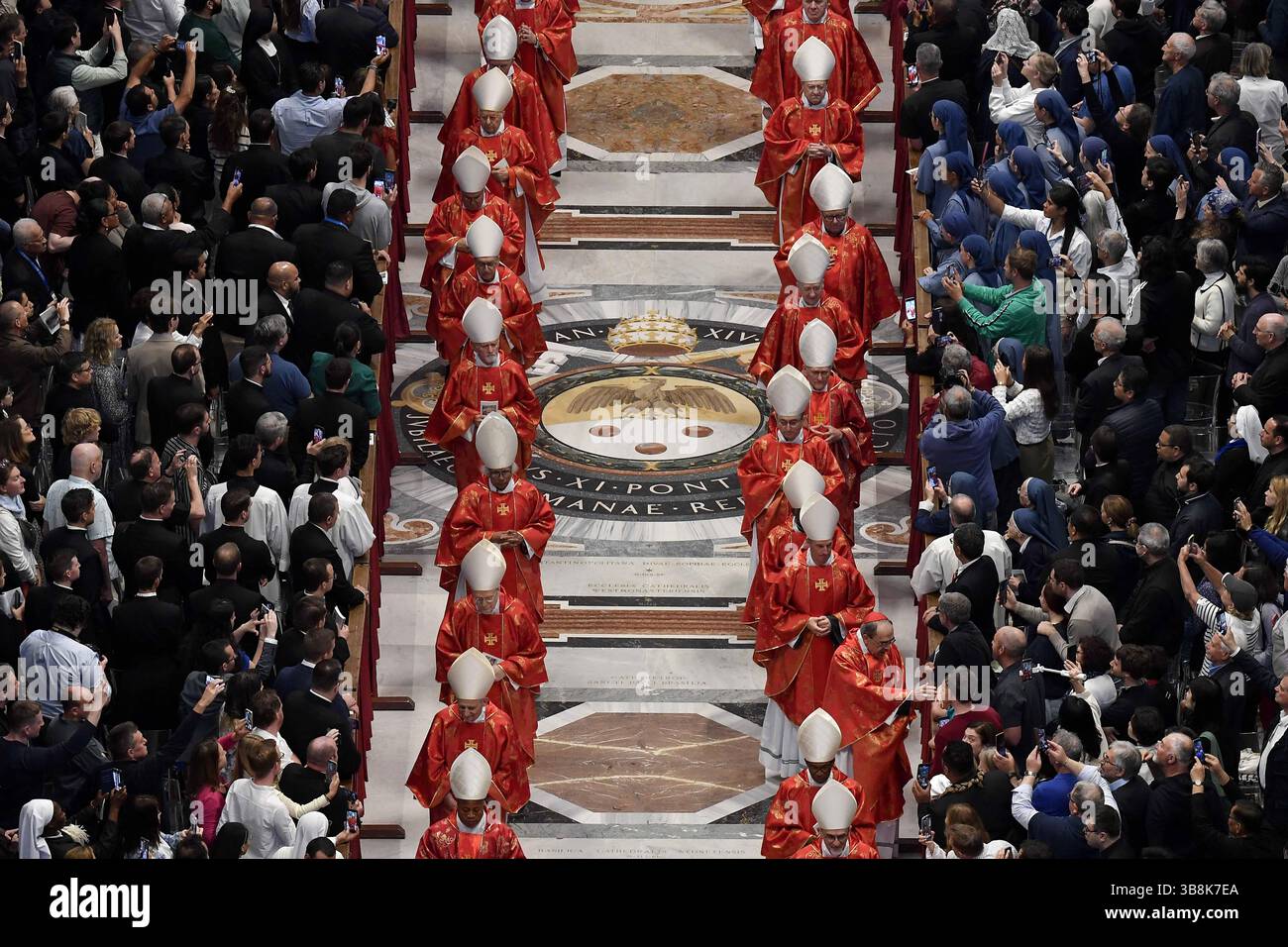 The Mass for the Election of the Roman Pontiff took place with the ...