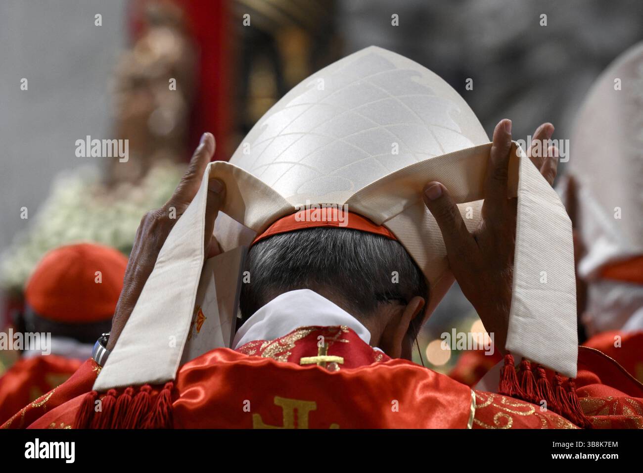 The Mass for the Election of the Roman Pontiff took place with the ...