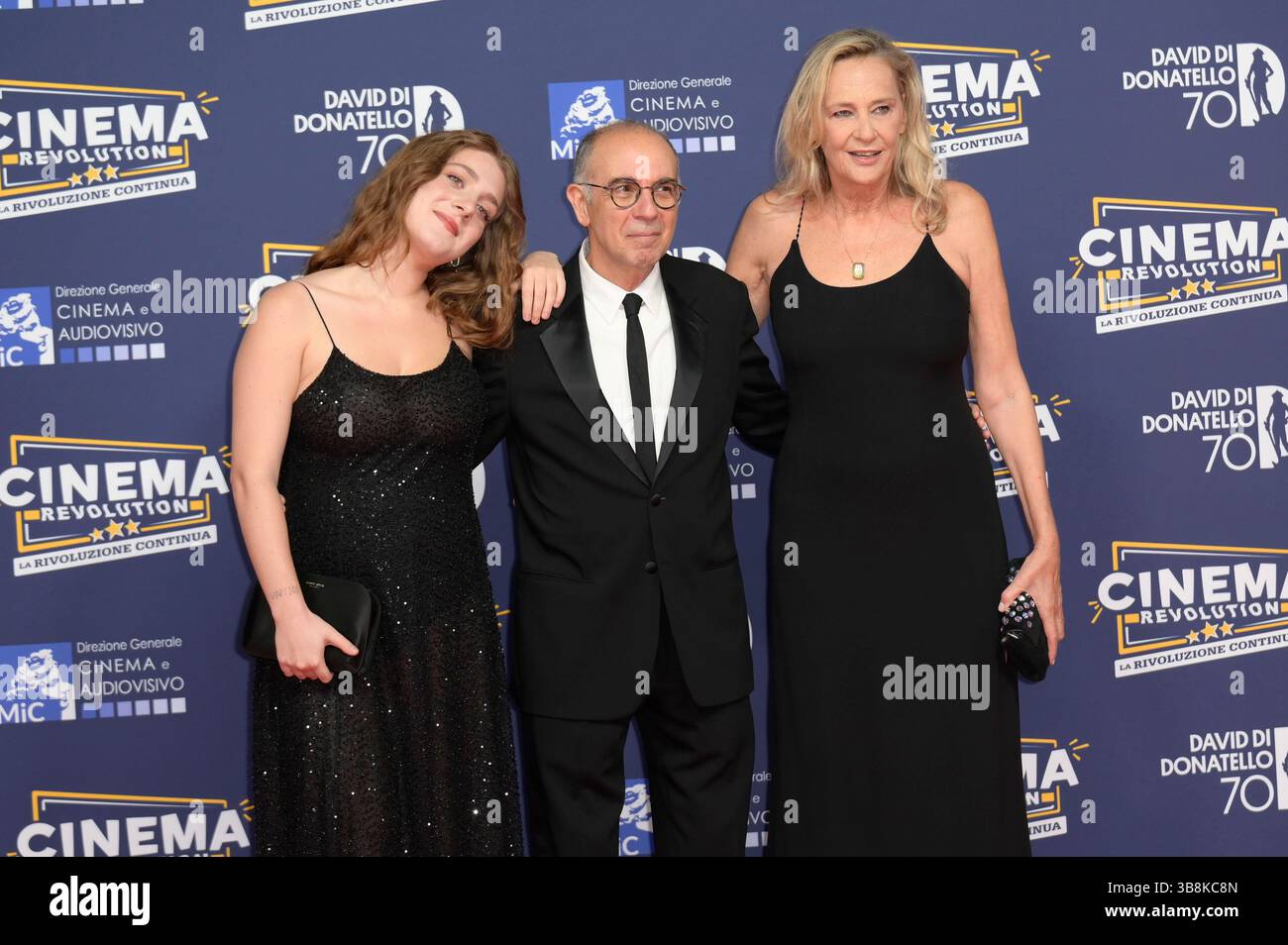 Giuseppe Tornatore mit Ehefrau Roberta Pacetti und Tochter bei der 70 ...