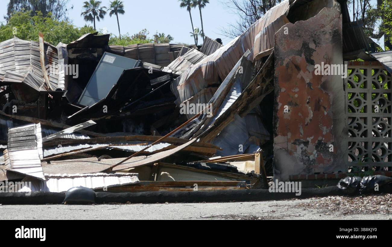 Altadena, California, USA 7th May 2025 Altadena aftermath and cleanup ...