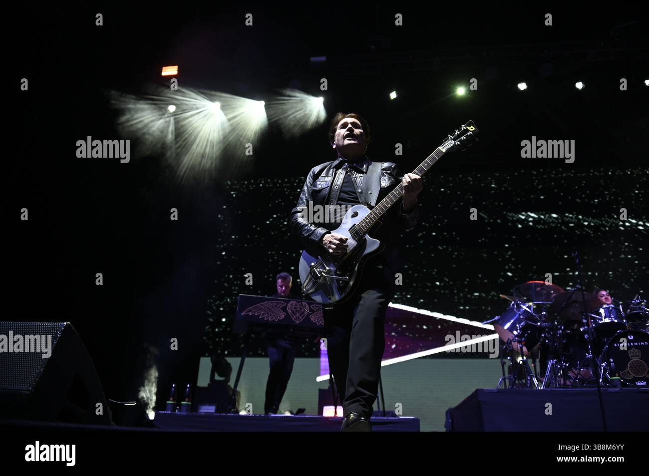 Mexico City, Mexico. 07th May, 2025. Guitarist, Charlie Burchill of ...