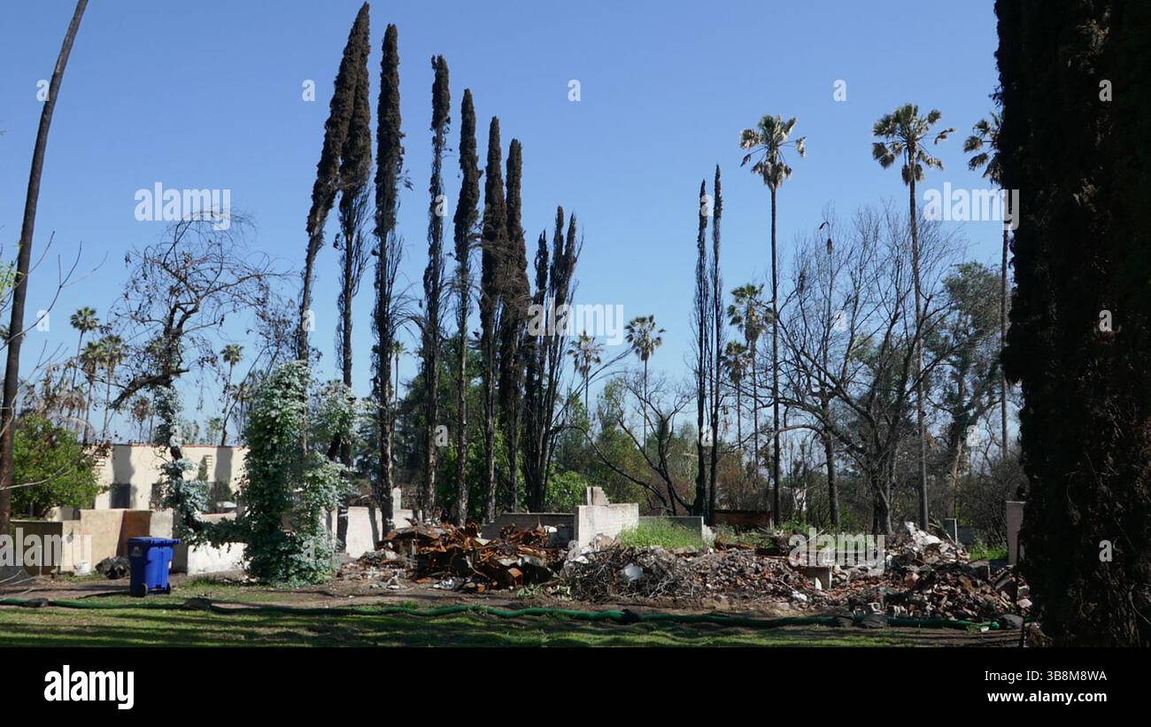 Altadena, California, USA 7th May 2025 Altadena aftermath and cleanup ...