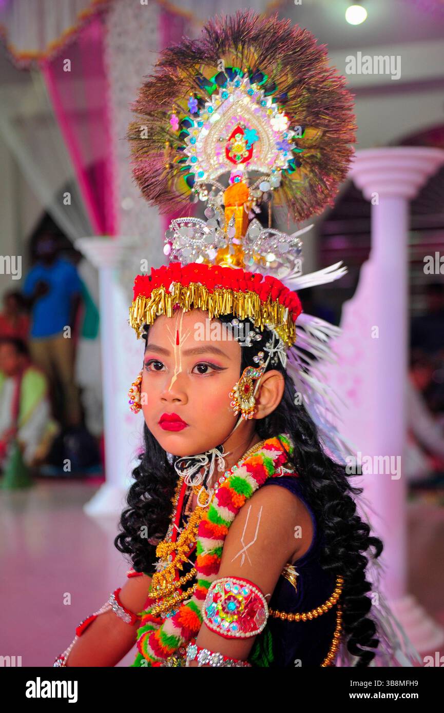 Bangladeshi manupuri community hi-res stock photography and images - Alamy