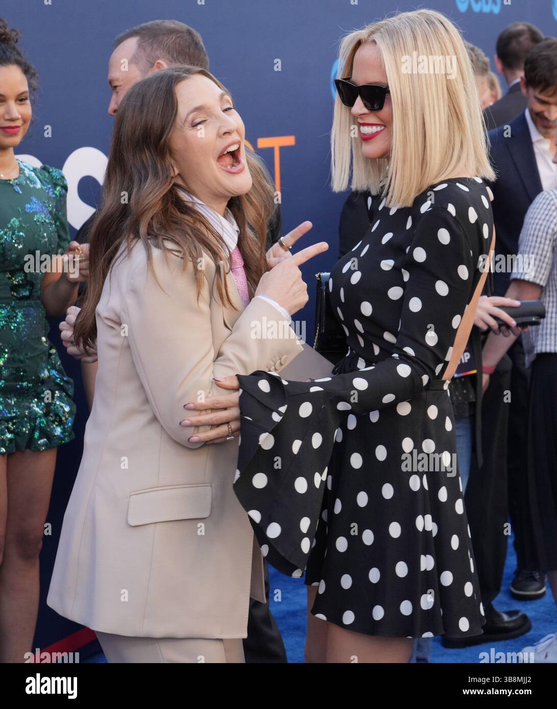 Los Angeles, USA. 07th May, 2025. (L-R) Drew Barrymore and Jenny ...