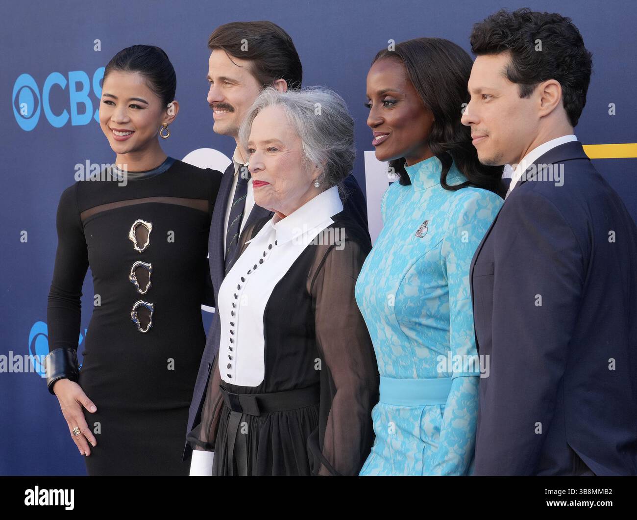 (L-R) MATLOCK Cast - Leah Lewis, Jason Ritter, Kathy Bates, Skye P ...