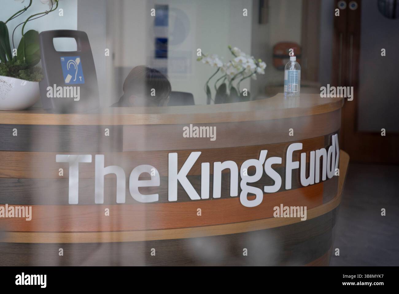 The King’s Fund, London. Reception desk at the entrance Stock Photo - Alamy