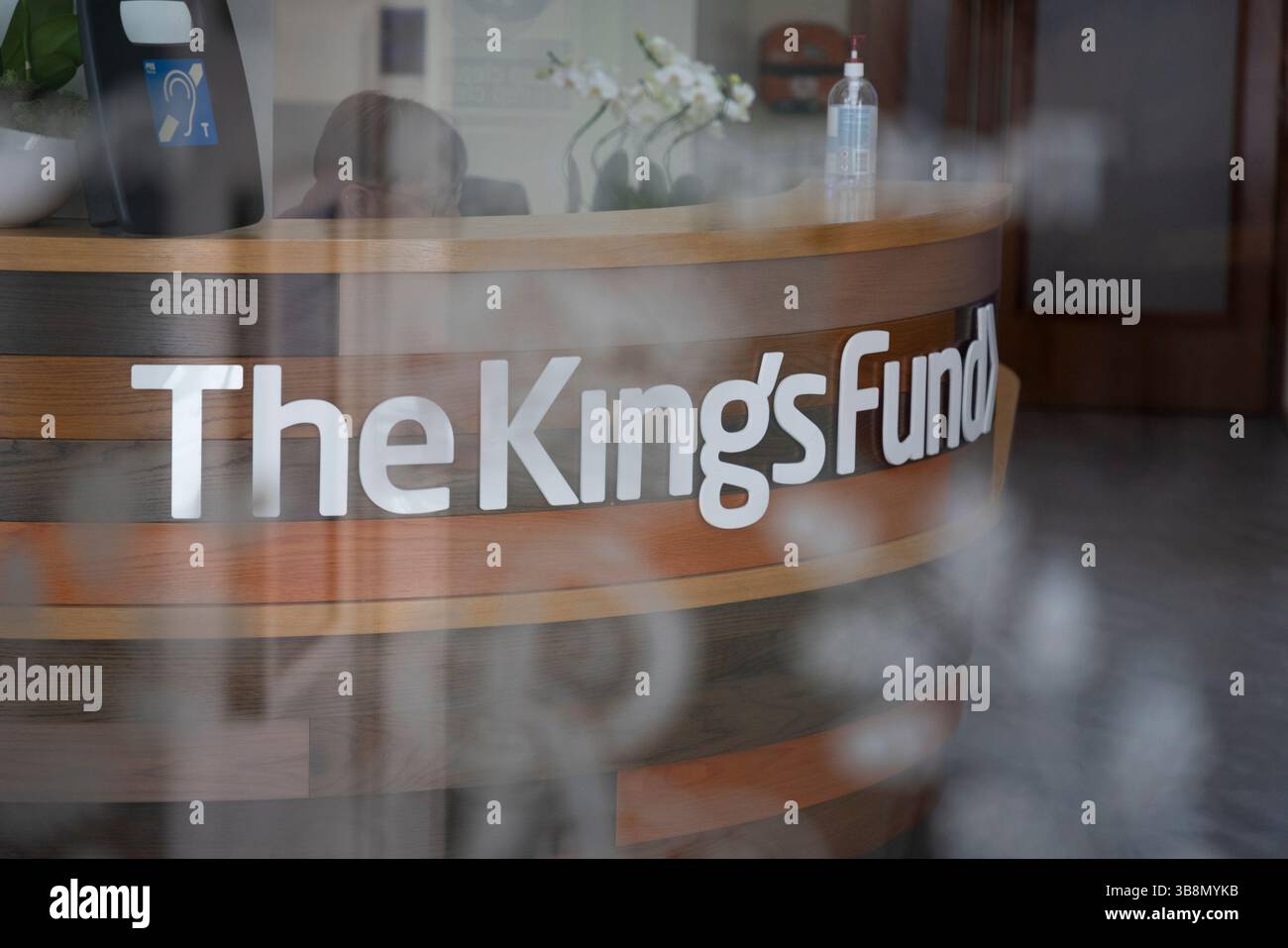 The King’s Fund, London. Reception desk at the entrance Stock Photo - Alamy