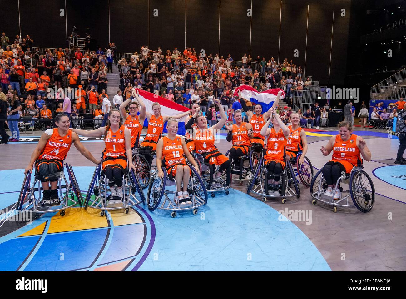 ROTTERDAM, NETHERLANDS - AUGUST 18: Coach Gerrit van der Linden of the ...