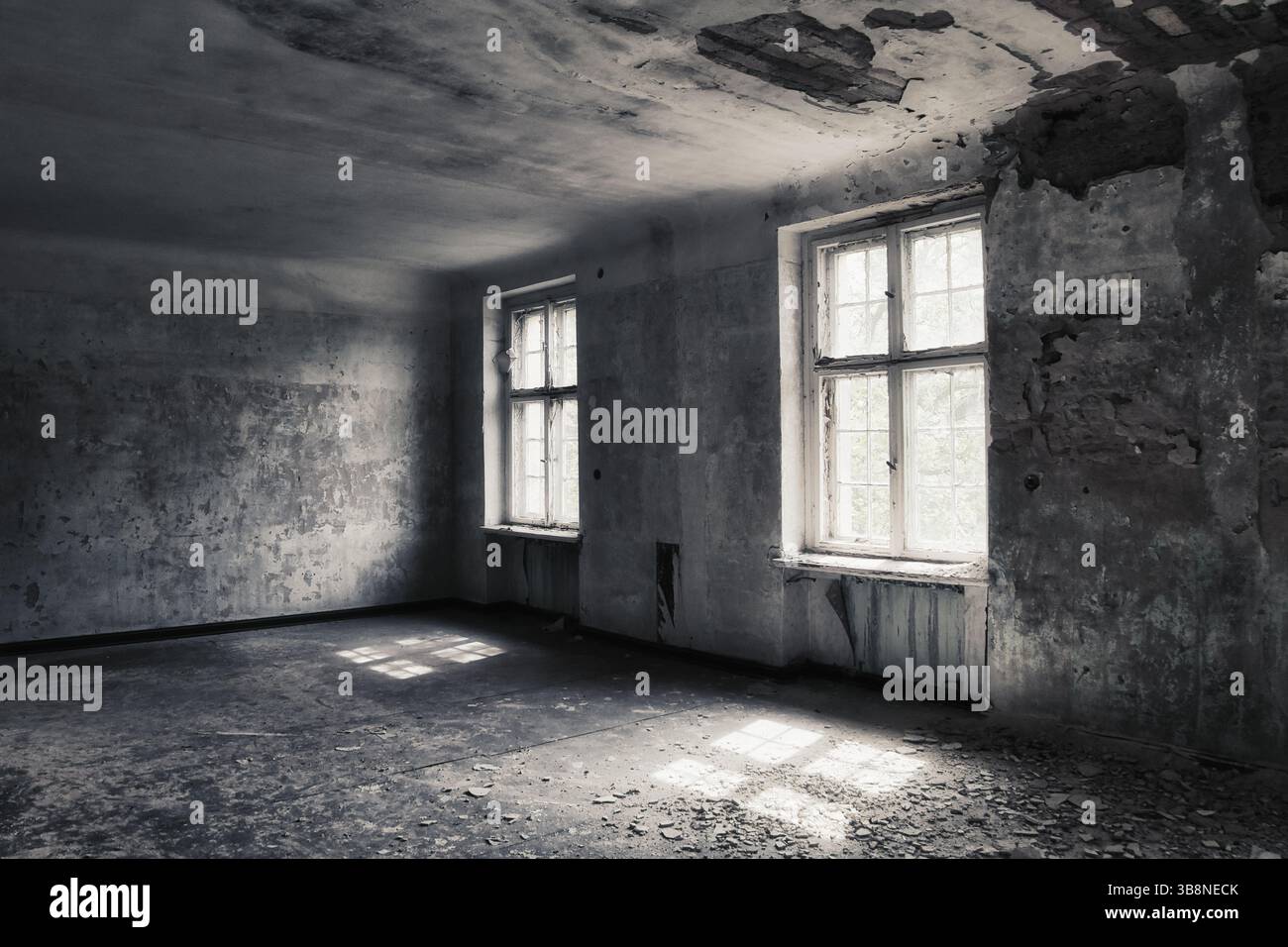 Old abandoned dirty urbex creppy lost place decay Stock Photo - Alamy