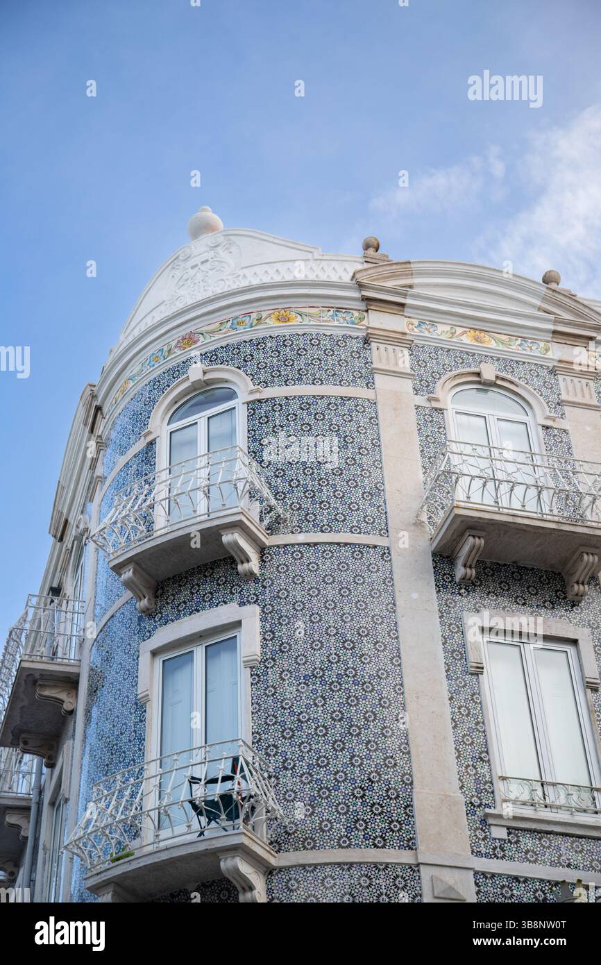 Unique tiles building facades hi-res stock photography and images - Alamy