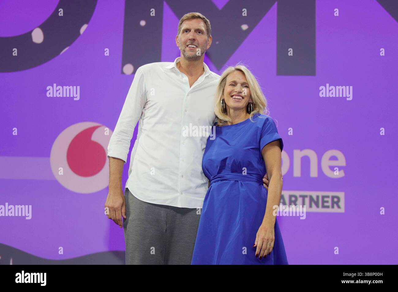 Dirk Nowitzki & Schwester Silke zu Gast beim OMR Festival auf der ...