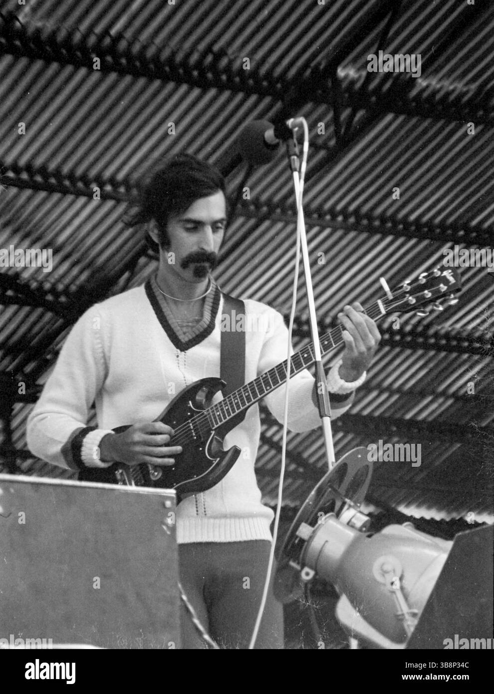 Frank zappa concert hi-res stock photography and images - Alamy