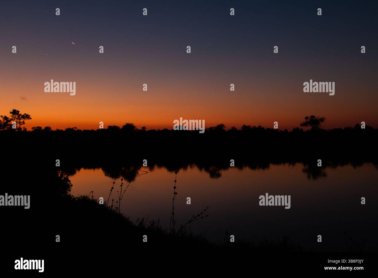 Orange dam hi-res stock photography and images - Alamy