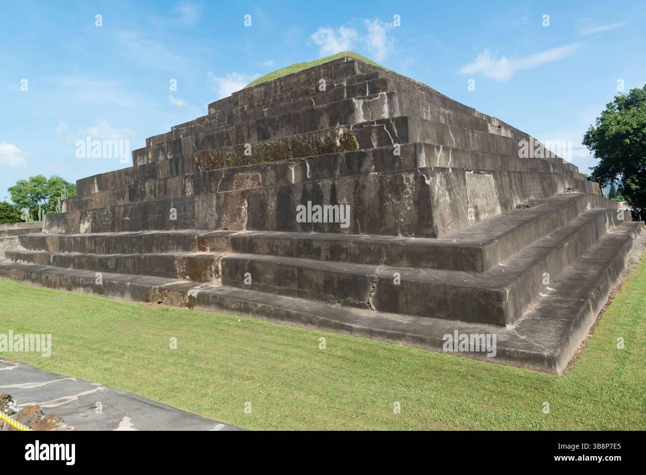 Ruins of Tazumal, a pre-Columbian archeological site in Chalchuapa, El ...